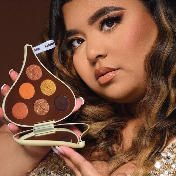 Glamlite | Makeup | Glamlite Hershey Kisses Eyeshadow Palette Milk ...